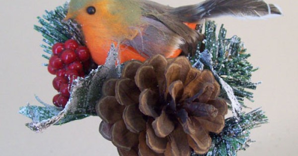 Christmas Pick Robin Pine Cone and Artificial Berries| Christmas ...