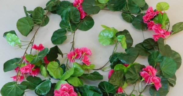 Fleur Geranium Garland Hot Pink | Artificial Flowers