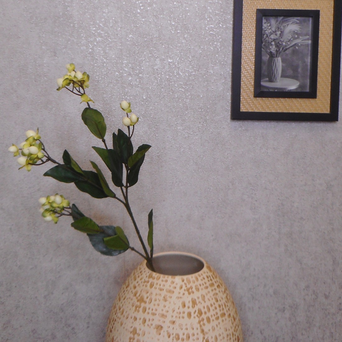 Artificial Hypericum Berries Cream 72cm | Artificial Flowers