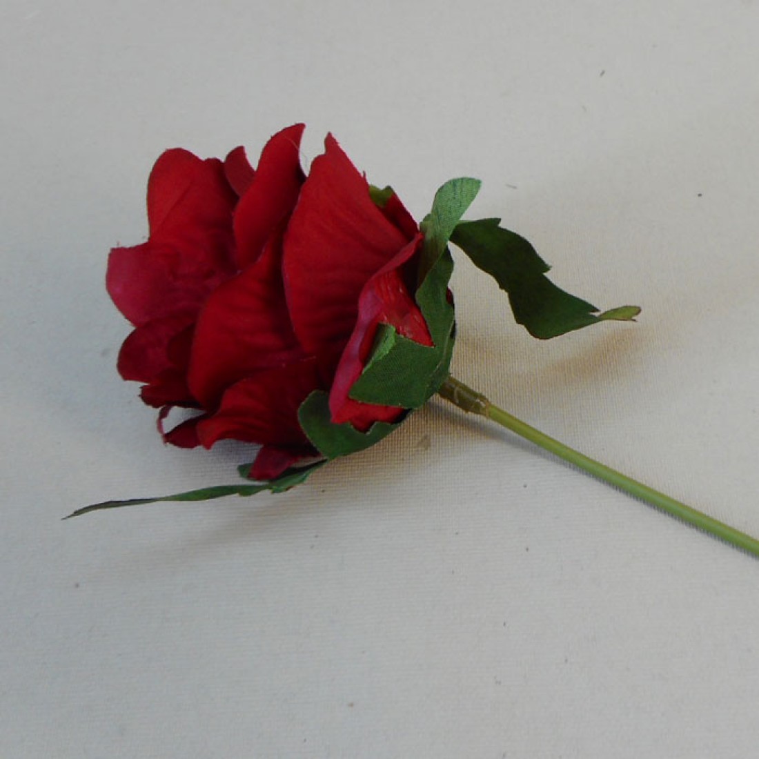 Artificial Silk Rose Buds on Wire Stem Red 24cm | Artificial Flowers